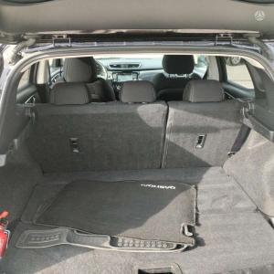 Violet Nissan Qashqai 2018 in Taurage, with an engine capacity of 1.46 L and mileage of 128 thousand km for 9800 €, photo 14 on AUTOMOTO.COM.LV