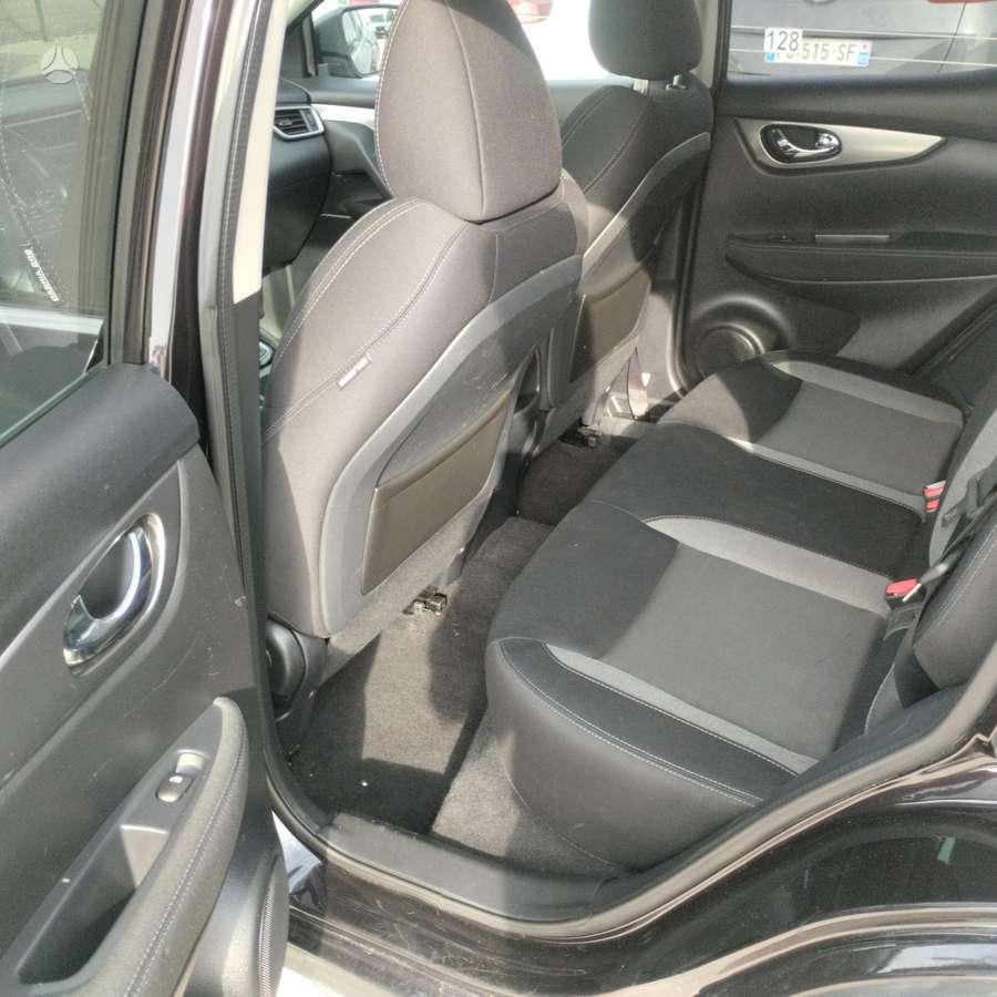 Violet Nissan Qashqai 2018 in Taurage, with an engine capacity of 1.46 L and mileage of 128 thousand km for 9800 €, photo 15 on AUTOMOTO.COM.LV