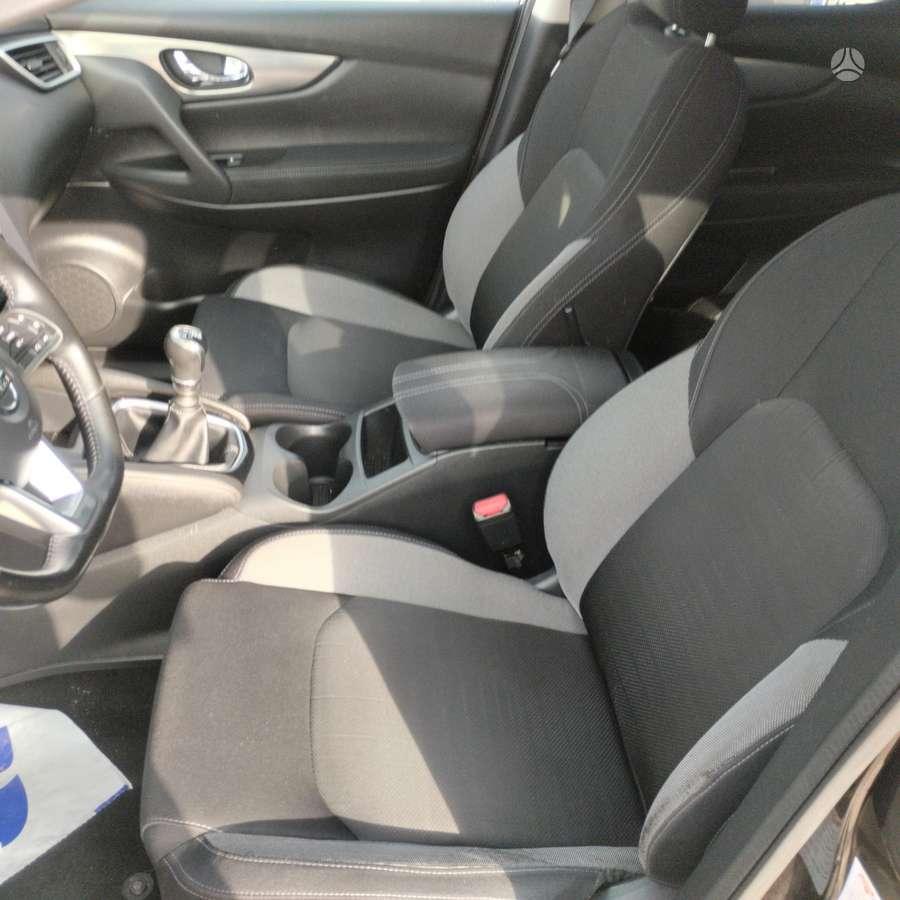 Violet Nissan Qashqai 2018 in Taurage, with an engine capacity of 1.46 L and mileage of 128 thousand km for 9800 €, photo 18 on AUTOMOTO.COM.LV