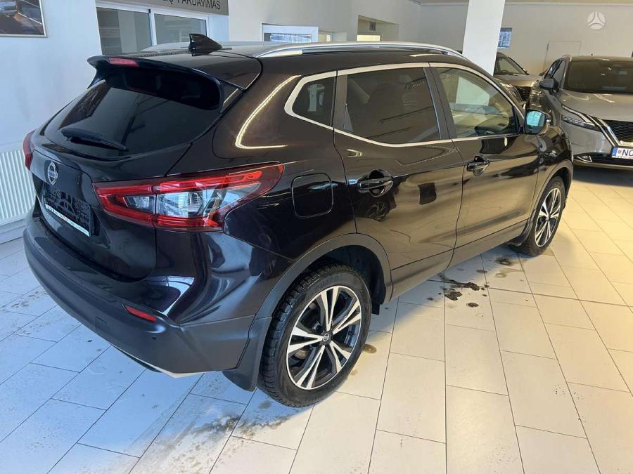 Violets Nissan Qashqai 2019 Šauļi, ar dzinēja tilpumu 1.33 L un nobraukumu 105 tūkst. km par 17000 €, foto 3 vietnē AUTOMOTO.COM.LV