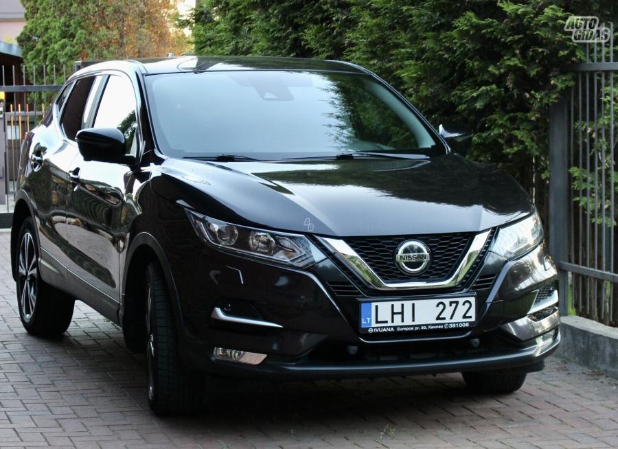 Violet Nissan Qashqai 2019 in Vilnius, with an engine capacity of 1.30 L and mileage of 166 thousand km for 16000 €, photo 1 on AUTOMOTO.COM.LV