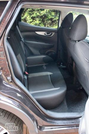 Violet Nissan Qashqai 2019 in Vilnius, with an engine capacity of 1.30 L and mileage of 166 thousand km for 16000 €, photo 6 on AUTOMOTO.COM.LV