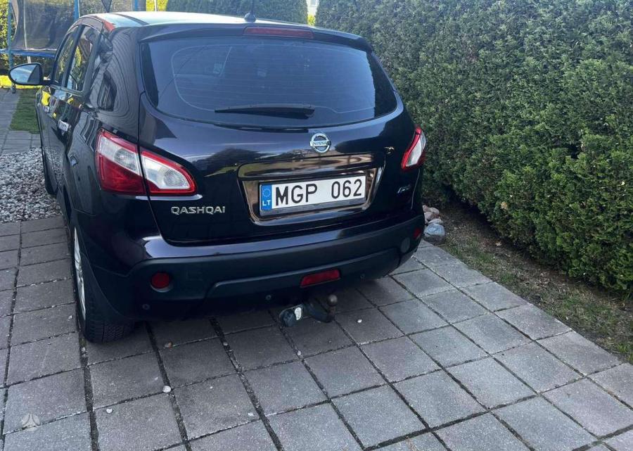 Violets Nissan Qashqai 2011 Birštonas, ar dzinēja tilpumu 1.46 L un nobraukumu 198 tūkst. km par 5450 €, foto 5 vietnē AUTOMOTO.COM.LV