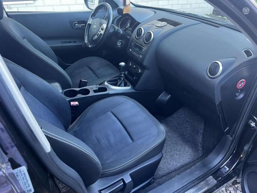 Violets Nissan Qashqai 2011 Birštonas, ar dzinēja tilpumu 1.46 L un nobraukumu 198 tūkst. km par 5450 €, foto 10 vietnē AUTOMOTO.COM.LV