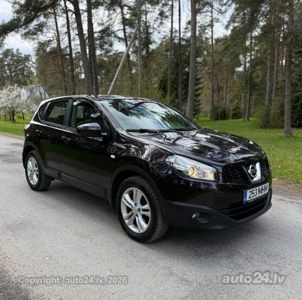 Violets Nissan Qashqai 2012 Tallina, ar dzinēja tilpumu 1.60 L un nobraukumu 0 tūkst. km par 5390 €, foto 1 vietnē AUTOMOTO.COM.LV