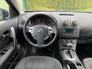 Violet Nissan Qashqai 2012 in Tallinn, with an engine capacity of 1.60 L and mileage of 0 thousand km for 5390 €, photo 15 on AUTOMOTO.COM.LV