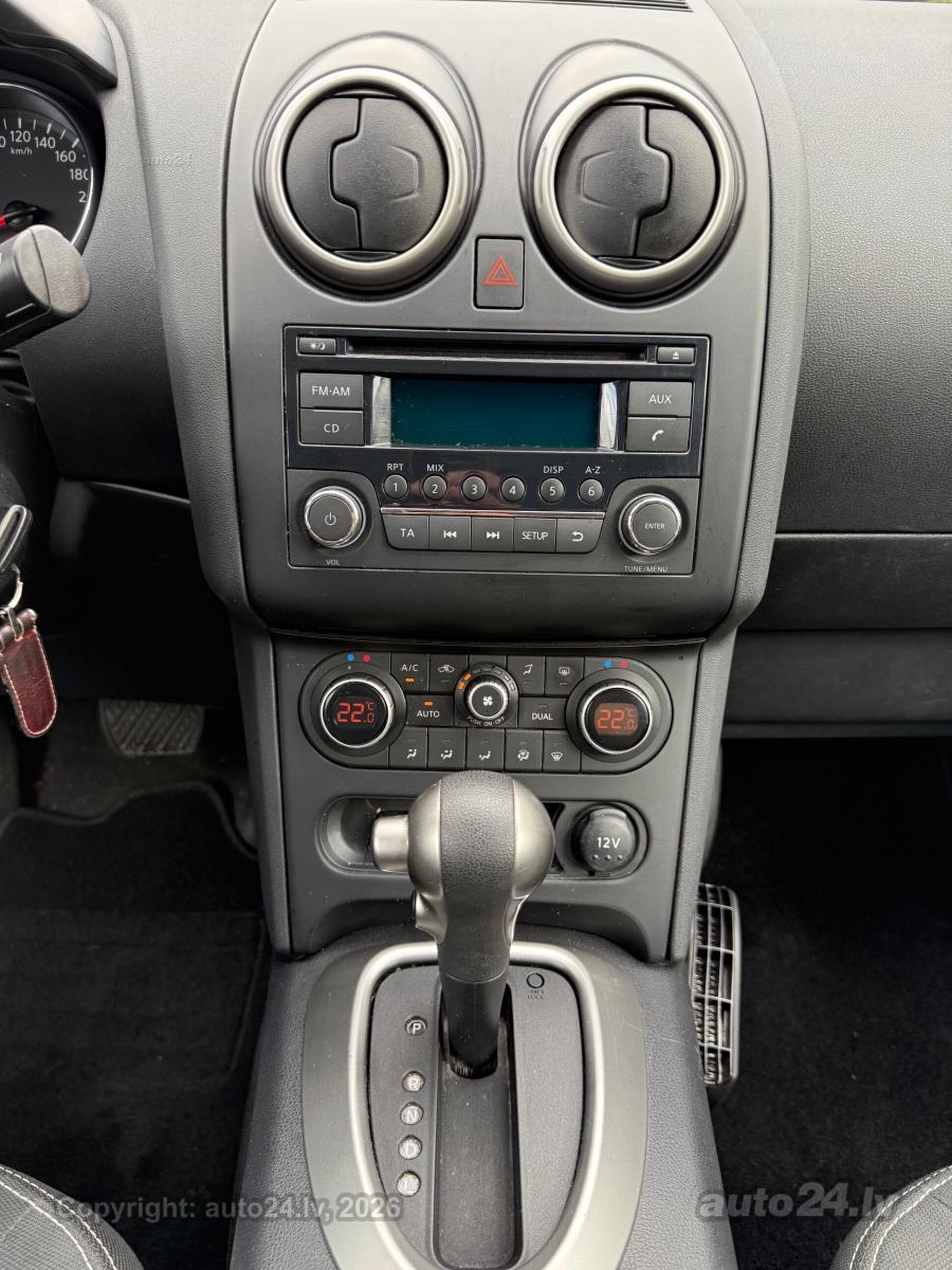 Violet Nissan Qashqai 2012 in Tallinn, with an engine capacity of 1.60 L and mileage of 0 thousand km for 5390 €, photo 17 on AUTOMOTO.COM.LV