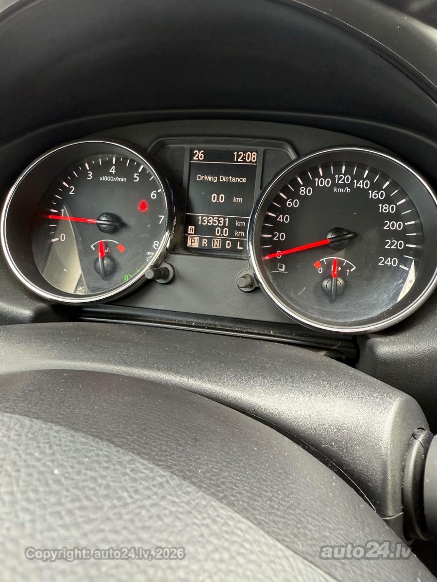 Violet Nissan Qashqai 2012 in Tallinn, with an engine capacity of 1.60 L and mileage of 0 thousand km for 5390 €, photo 19 on AUTOMOTO.COM.LV
