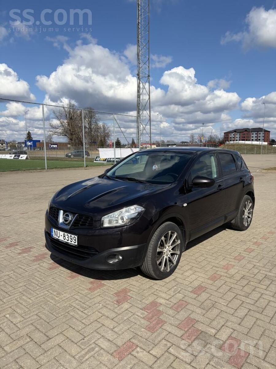 Violets Nissan Qashqai 2012 Valmiera, ar dzinēja tilpumu 1.60 L un nobraukumu 224 tūkst. km par 6180 €, foto 1 vietnē AUTOMOTO.COM.LV