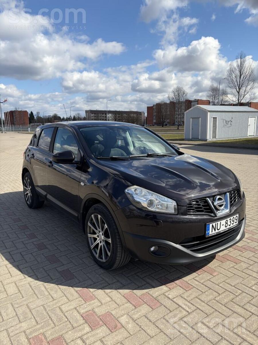 Violets Nissan Qashqai 2012 Valmiera, ar dzinēja tilpumu 1.60 L un nobraukumu 224 tūkst. km par 6180 €, foto 3 vietnē AUTOMOTO.COM.LV
