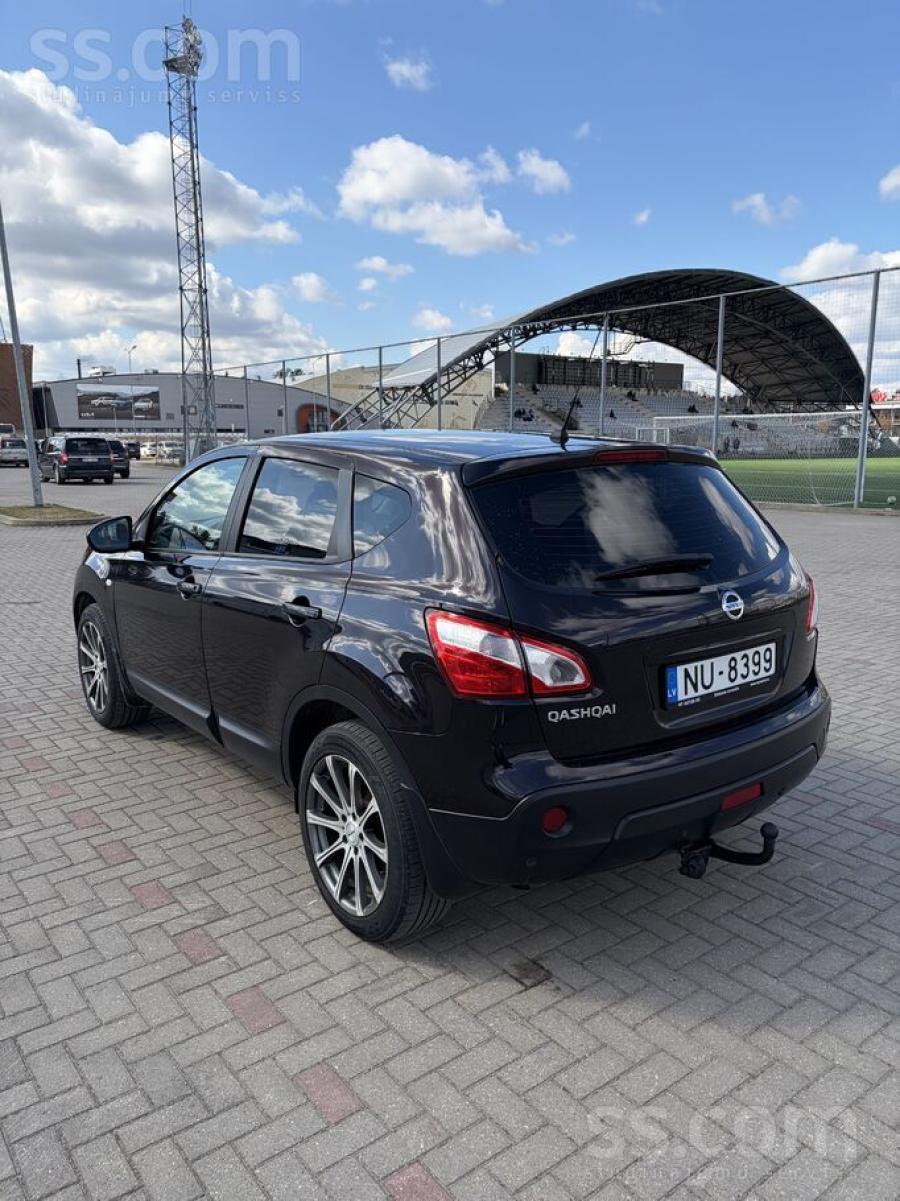 Violets Nissan Qashqai 2012 Valmiera, ar dzinēja tilpumu 1.60 L un nobraukumu 224 tūkst. km par 6180 €, foto 5 vietnē AUTOMOTO.COM.LV