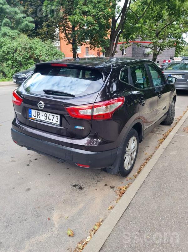Violets Nissan Qashqai 2014 Rīga, ar dzinēja tilpumu 1.60 L un nobraukumu 181 tūkst. km par 6200 €, foto 2 vietnē AUTOMOTO.COM.LV