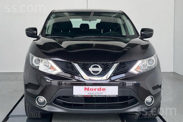 Violet Nissan Qashqai 2017 in Riga, with an engine capacity of 1.20 L and mileage of 32 thousand km for 12890 €, photo 5 on AUTOMOTO.COM.LV