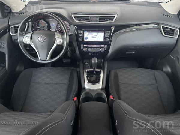 Violet Nissan Qashqai 2017 in Riga, with an engine capacity of 1.20 L and mileage of 32 thousand km for 12890 €, photo 10 on AUTOMOTO.COM.LV