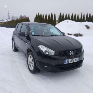 Violets Nissan Qashqai 2010 Kauņa, ar dzinēja tilpumu 1.50 L un nobraukumu 202 tūkst. km par 4300 €, foto 3 vietnē AUTOMOTO.COM.LV