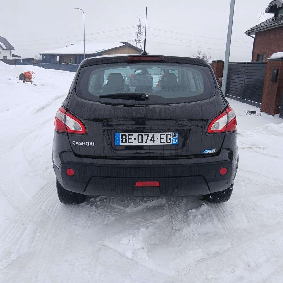 Violets Nissan Qashqai 2010 Kauņa, ar dzinēja tilpumu 1.50 L un nobraukumu 202 tūkst. km par 4300 €, foto 4 vietnē AUTOMOTO.COM.LV
