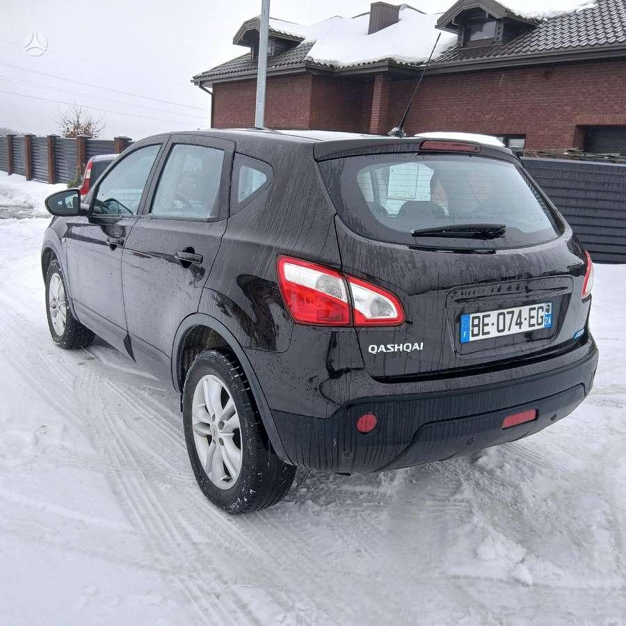 Violets Nissan Qashqai 2010 Kauņa, ar dzinēja tilpumu 1.50 L un nobraukumu 202 tūkst. km par 4300 €, foto 5 vietnē AUTOMOTO.COM.LV