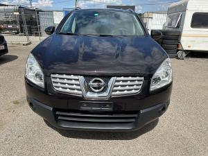 Violets Nissan Qashqai 2010 Kauņa, ar dzinēja tilpumu 2.00 L un nobraukumu 220 tūkst. km par 4400 €, foto  vietnē AUTOMOTO.COM.LV