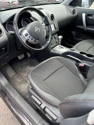 Violets Nissan Qashqai 2010 Kauņa, ar dzinēja tilpumu 2.00 L un nobraukumu 220 tūkst. km par 4400 €, foto 19 vietnē AUTOMOTO.COM.LV