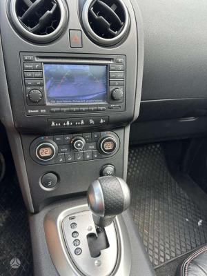 Violets Nissan Qashqai 2010 Kauņa, ar dzinēja tilpumu 2.00 L un nobraukumu 220 tūkst. km par 4400 €, foto 27 vietnē AUTOMOTO.COM.LV