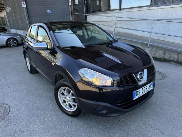 Violets Nissan Qashqai 2011 Kauņa, ar dzinēja tilpumu 1.60 L un nobraukumu 238 tūkst. km par 4985 €, foto 1 vietnē AUTOMOTO.COM.LV