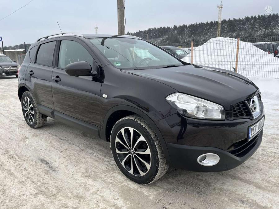 Violets Nissan Qashqai 2013 Viļņa, ar dzinēja tilpumu 1.60 L un nobraukumu 220 tūkst. km par 6350 €, foto 3 vietnē AUTOMOTO.COM.LV