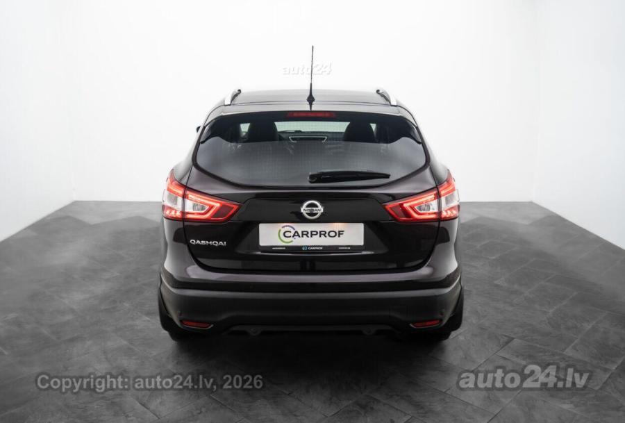 Violets Nissan Qashqai 2014 Tallina, ar dzinēja tilpumu 1.20 L un nobraukumu 148 tūkst. km par 7399 €, foto 5 vietnē AUTOMOTO.COM.LV