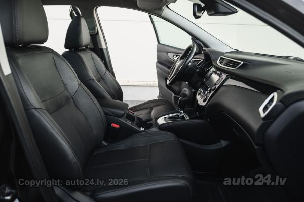 Violet Nissan Qashqai 2014 in Tallinn, with an engine capacity of 0.00 L and mileage of 261 thousand km for 8999 €, photo 10 on AUTOMOTO.COM.LV