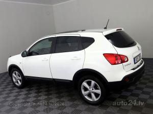 Balts Nissan Qashqai 2008 Tallina, ar dzinēja tilpumu 2.00 L un nobraukumu 247 tūkst. km par 2999 €, foto 4 vietnē AUTOMOTO.COM.LV