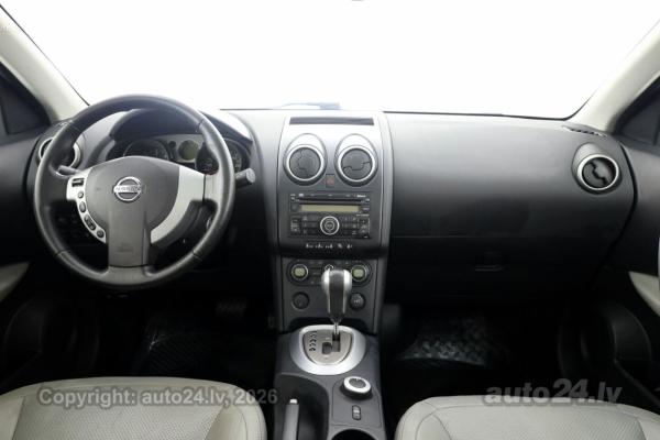 Balts Nissan Qashqai 2008 Tallina, ar dzinēja tilpumu 2.00 L un nobraukumu 247 tūkst. km par 2999 €, foto 5 vietnē AUTOMOTO.COM.LV