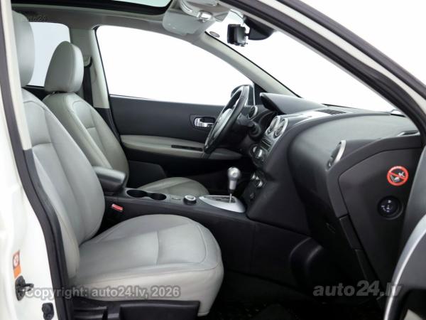 Balts Nissan Qashqai 2008 Tallina, ar dzinēja tilpumu 2.00 L un nobraukumu 247 tūkst. km par 2999 €, foto 6 vietnē AUTOMOTO.COM.LV