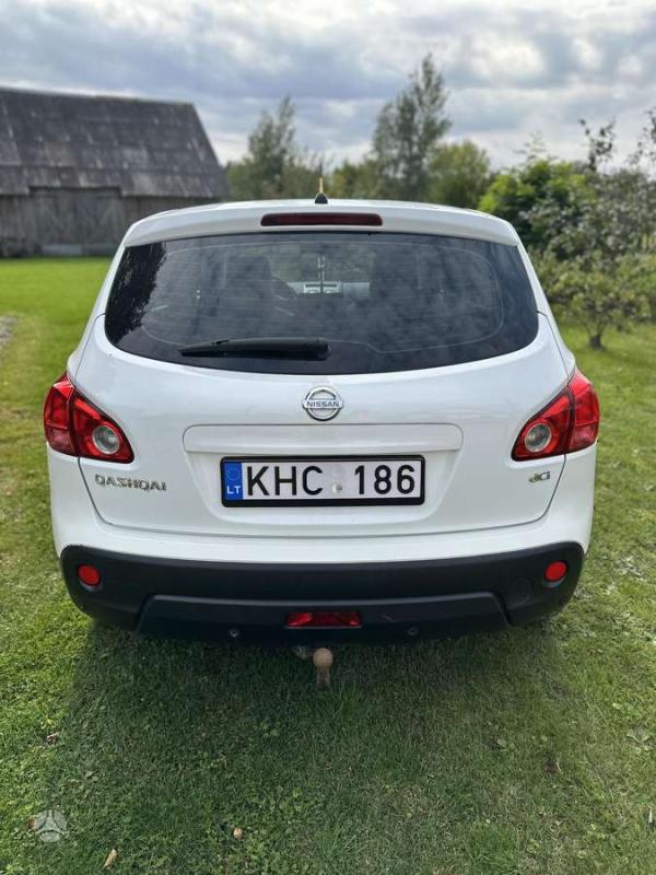 Balts Nissan Qashqai 2008 Jonava, ar dzinēja tilpumu 2.00 L un nobraukumu 404 tūkst. km par 2700 €, foto 6 vietnē AUTOMOTO.COM.LV