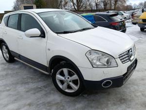 White Nissan Qashqai 2009 in Marijampole, with an engine capacity of 1.46 L and mileage of 268 thousand km for 2950 €, photo 10 on AUTOMOTO.COM.LV