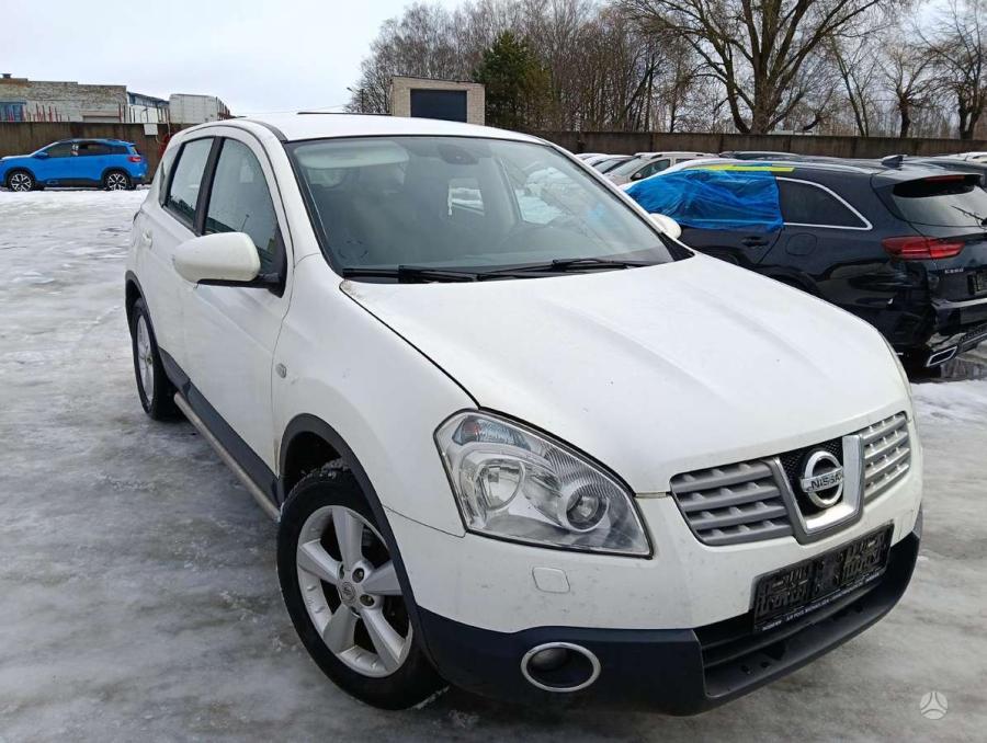 White Nissan Qashqai 2009 in Marijampole, with an engine capacity of 1.46 L and mileage of 268 thousand km for 2950 €, photo 11 on AUTOMOTO.COM.LV