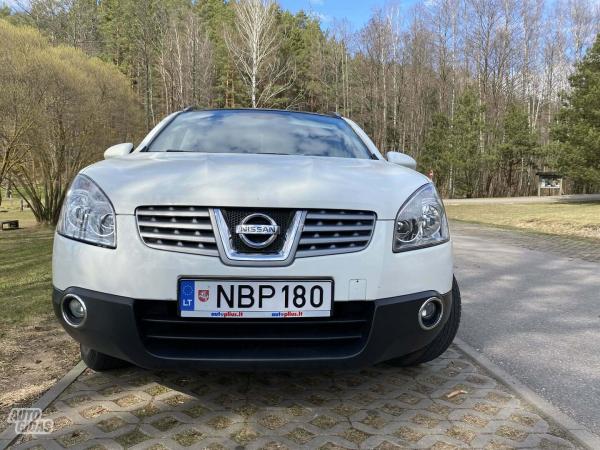 Balts Nissan Qashqai 2009 Ignalina, ar dzinēja tilpumu 2.00 L un nobraukumu 302 tūkst. km par 5850 €, foto 4 vietnē AUTOMOTO.COM.LV