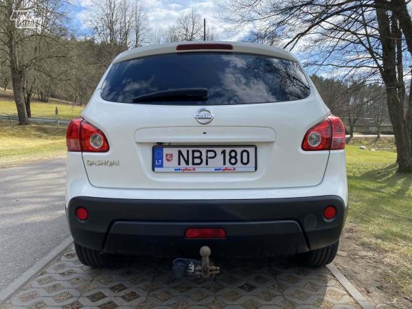 Balts Nissan Qashqai 2009 Ignalina, ar dzinēja tilpumu 2.00 L un nobraukumu 302 tūkst. km par 5850 €, foto 6 vietnē AUTOMOTO.COM.LV