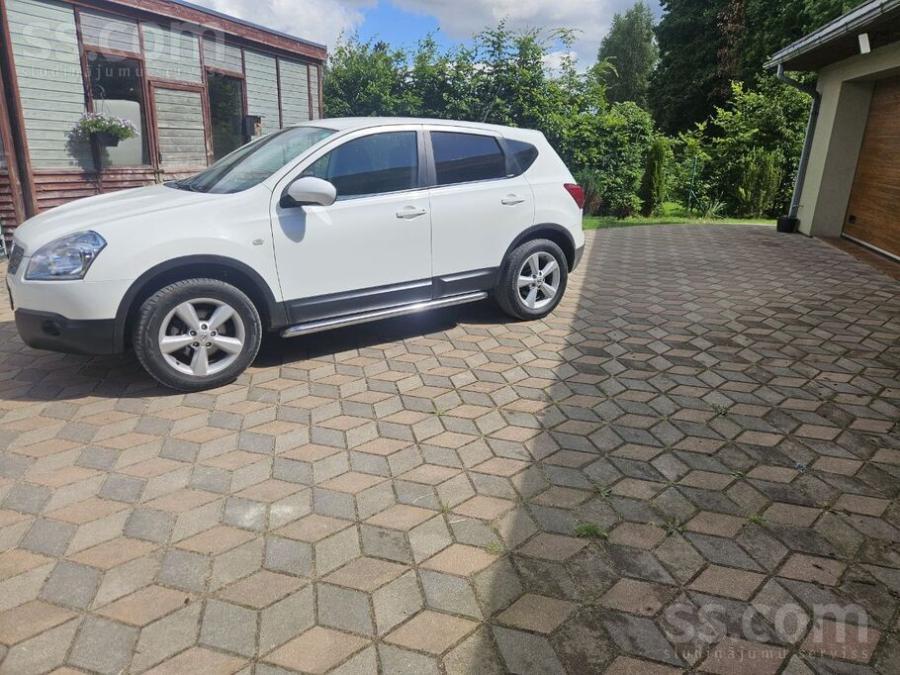 Balts Nissan Qashqai 2009 Talsi, ar dzinēja tilpumu 1.50 L un nobraukumu 196 tūkst. km par 4950 €, foto 7 vietnē AUTOMOTO.COM.LV