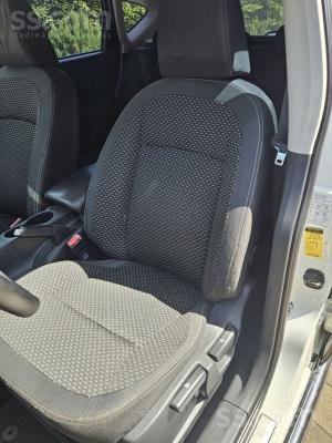 Balts Nissan Qashqai 2009 Talsi, ar dzinēja tilpumu 1.50 L un nobraukumu 196 tūkst. km par 4750 €, foto 10 vietnē AUTOMOTO.COM.LV