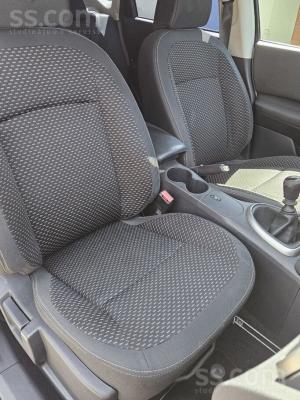 Balts Nissan Qashqai 2009 Talsi, ar dzinēja tilpumu 1.50 L un nobraukumu 196 tūkst. km par 4750 €, foto 15 vietnē AUTOMOTO.COM.LV