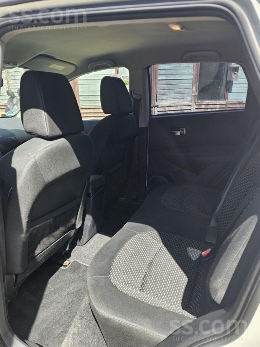 Balts Nissan Qashqai 2009 Talsi, ar dzinēja tilpumu 1.50 L un nobraukumu 196 tūkst. km par 4750 €, foto 16 vietnē AUTOMOTO.COM.LV