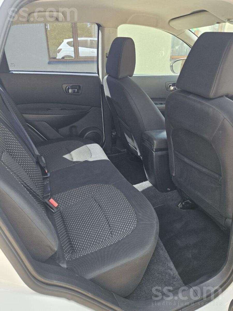 Balts Nissan Qashqai 2009 Talsi, ar dzinēja tilpumu 1.50 L un nobraukumu 196 tūkst. km par 4750 €, foto 17 vietnē AUTOMOTO.COM.LV