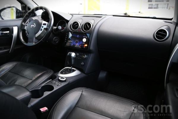 White Nissan Qashqai 2009 in Riga, with an engine capacity of 2.00 L and mileage of 264 thousand km for 3995 €, photo 10 on AUTOMOTO.COM.LV