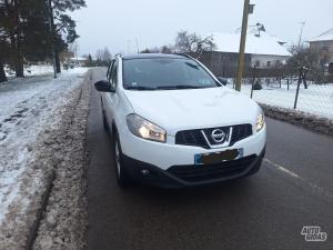 White Nissan Qashqai 2010 in Taurage, with an engine capacity of 1.50 L and mileage of 233 thousand km for 4700 €, photo 3 on AUTOMOTO.COM.LV