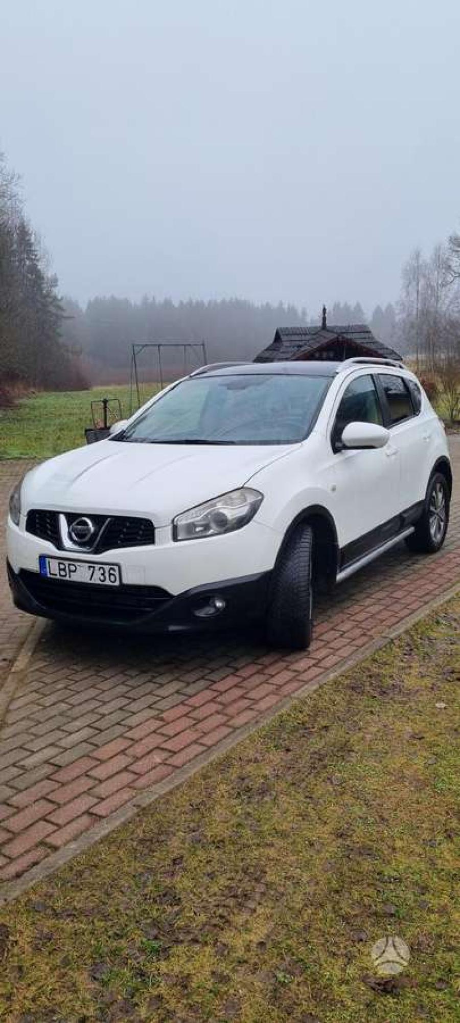 White Nissan Qashqai 2010 in Vilnius, with an engine capacity of 2.00 L and mileage of 347 thousand km for 3650 €, photo 2 on AUTOMOTO.COM.LV