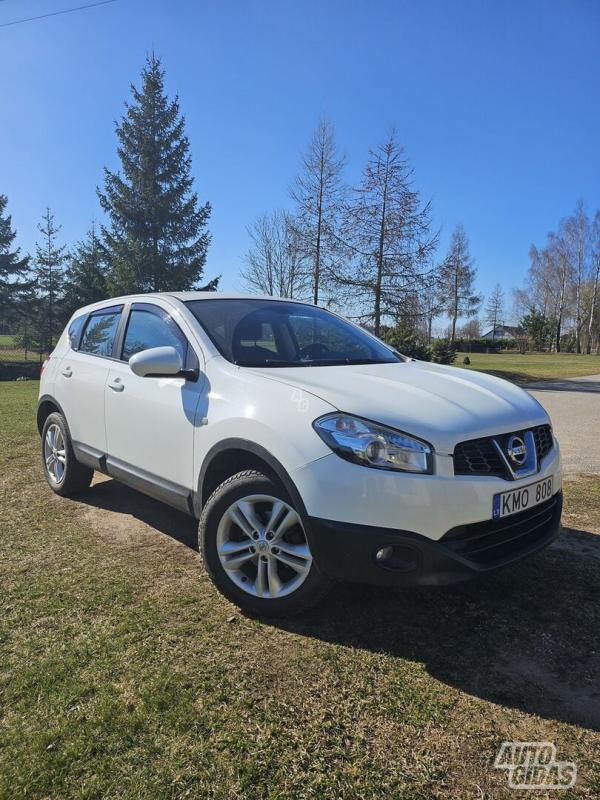White Nissan Qashqai 2010 in Marijampole, with an engine capacity of 1.50 L and mileage of 250 thousand km for 4490 €, photo 1 on AUTOMOTO.COM.LV