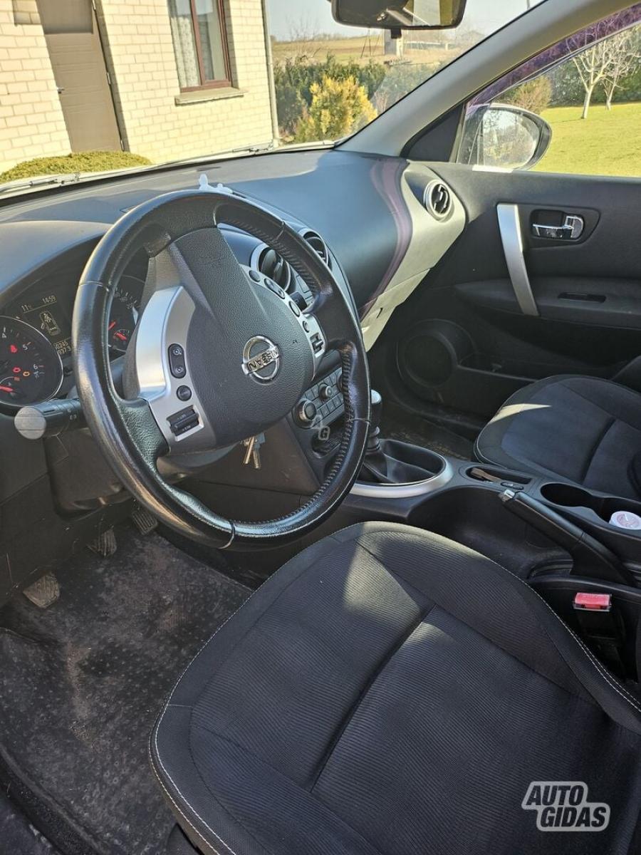 Balts Nissan Qashqai 2010 Marijampole, ar dzinēja tilpumu 1.50 L un nobraukumu 250 tūkst. km par 4490 €, foto 16 vietnē AUTOMOTO.COM.LV