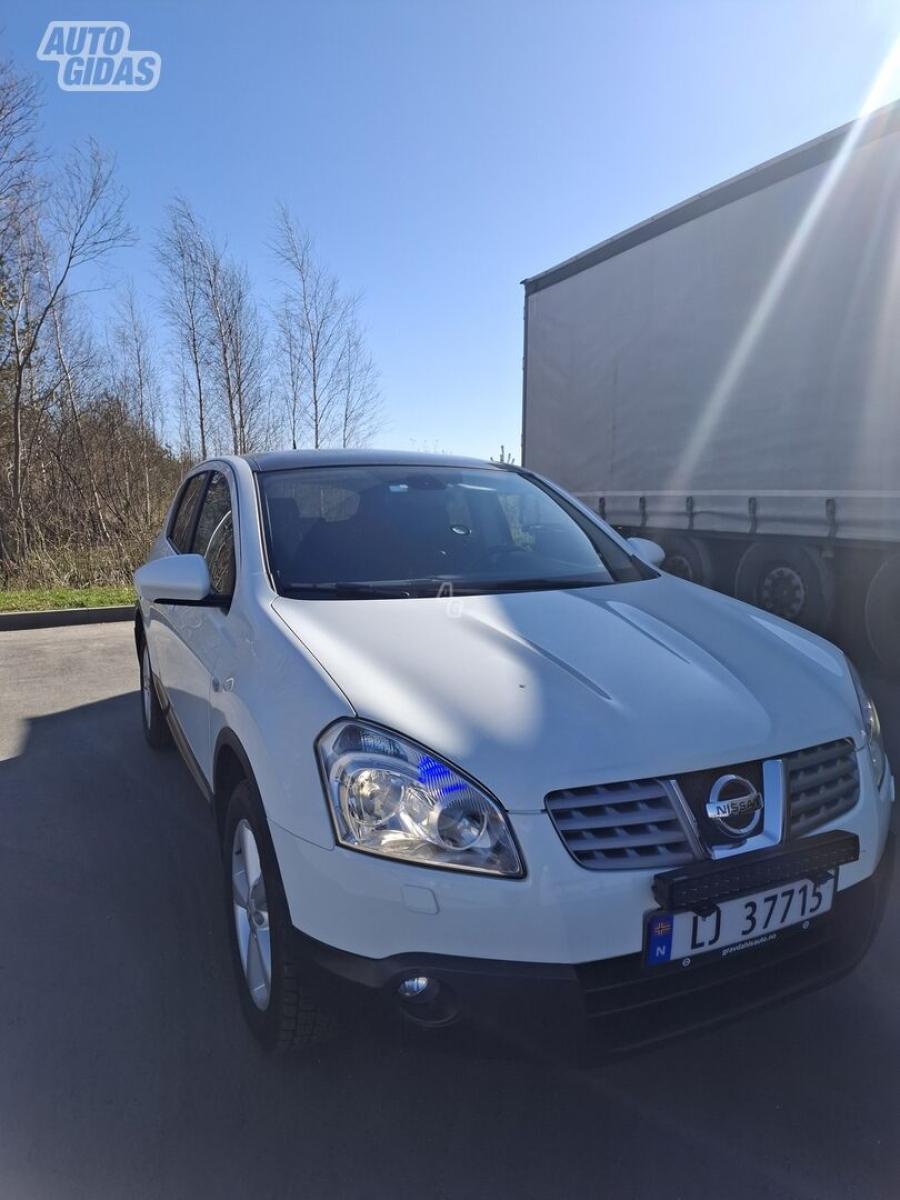 Balts Nissan Qashqai 2010 Klaipėda, ar dzinēja tilpumu 1.50 L un nobraukumu 218 tūkst. km par 4200 €, foto 7 vietnē AUTOMOTO.COM.LV