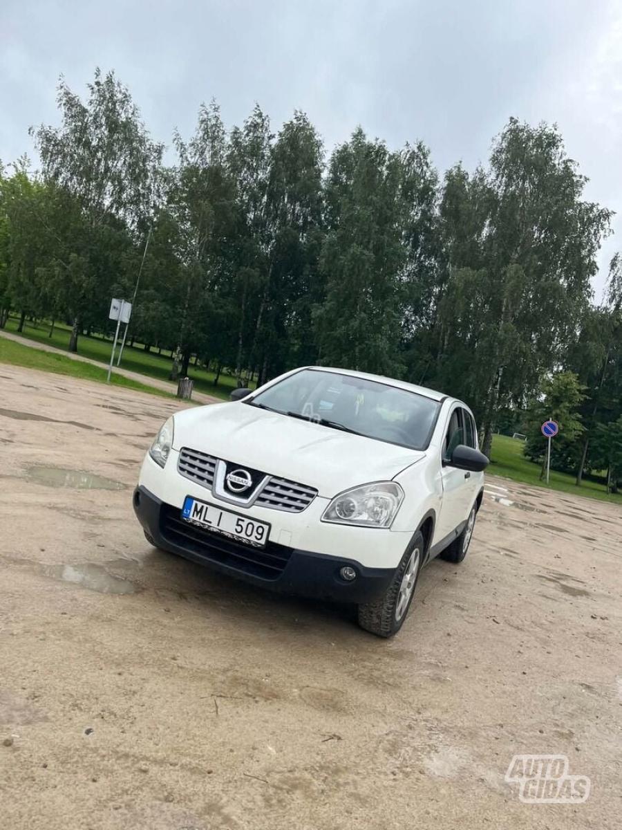 Balts Nissan Qashqai 2010 Telšiai, ar dzinēja tilpumu 1.50 L un nobraukumu 320 tūkst. km par 2900 €, foto 3 vietnē AUTOMOTO.COM.LV