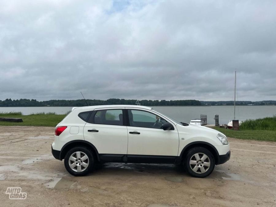 Balts Nissan Qashqai 2010 Telšiai, ar dzinēja tilpumu 1.50 L un nobraukumu 320 tūkst. km par 2900 €, foto 4 vietnē AUTOMOTO.COM.LV