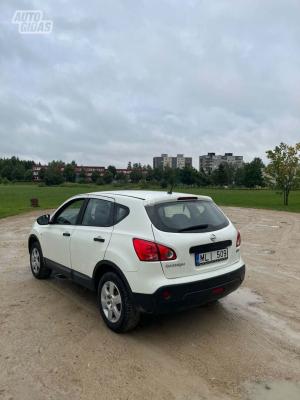 Balts Nissan Qashqai 2010 Telšiai, ar dzinēja tilpumu 1.50 L un nobraukumu 320 tūkst. km par 2900 €, foto 5 vietnē AUTOMOTO.COM.LV